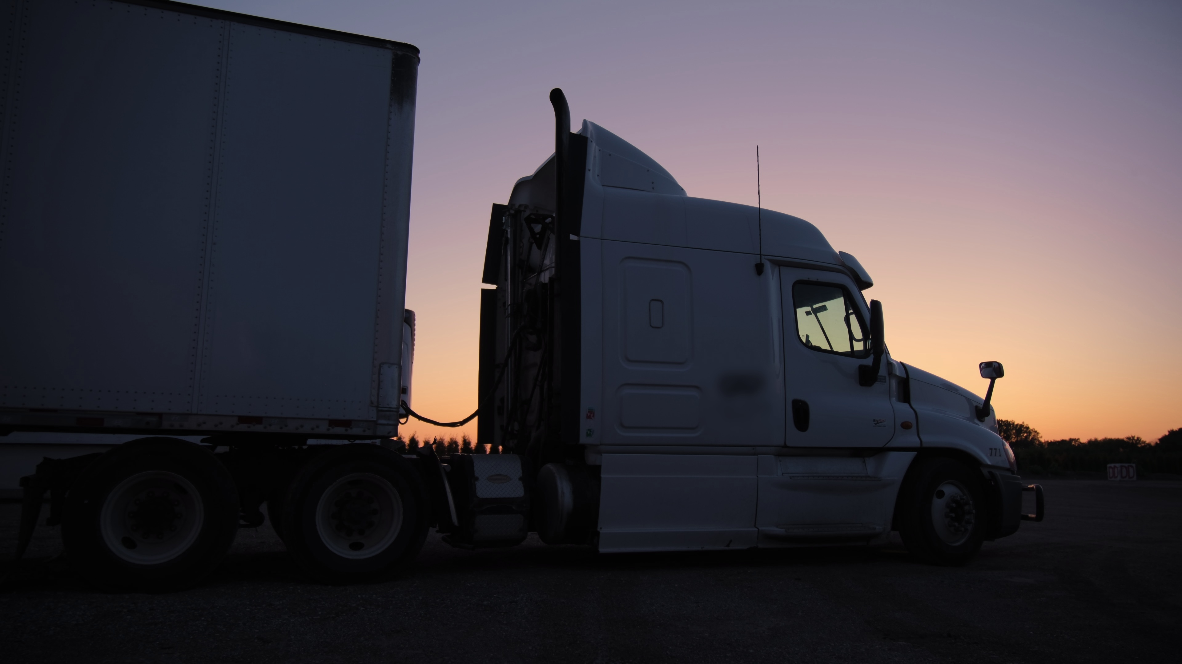 How to Price Dispatch Services & Set Fees for 2026